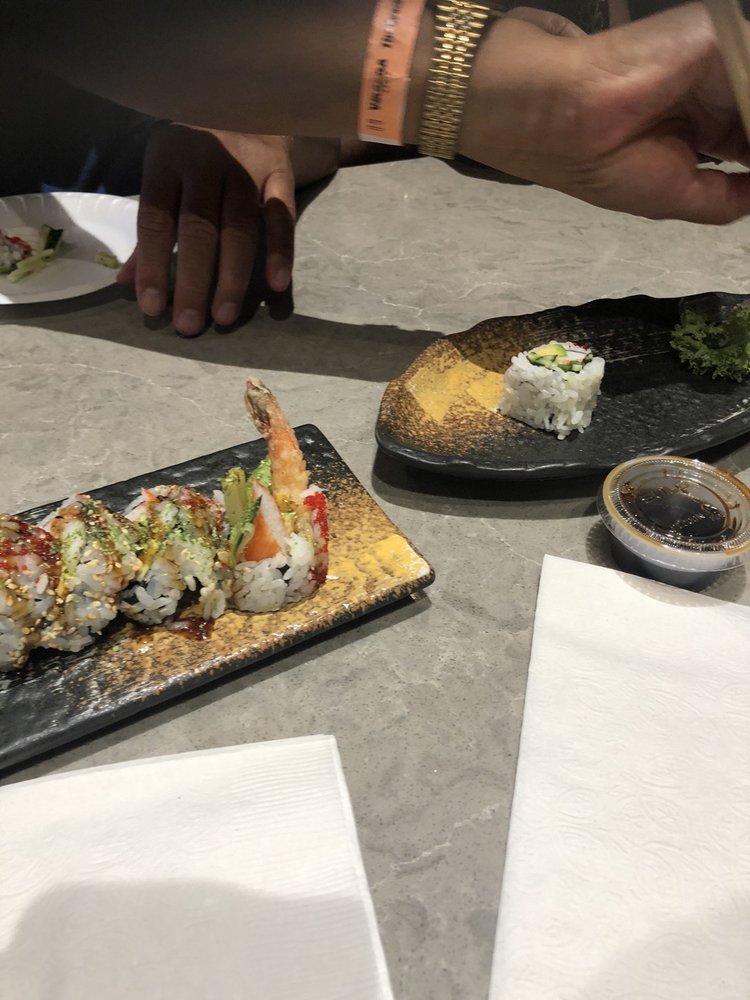 SAKANA HOUSE - 21 Photos & 17 Reviews - 347 Cundles Road E, Barrie ...