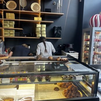 AURORA - SHIMMERING DELICACIES - Updated January 2025 - 324 Photos ...