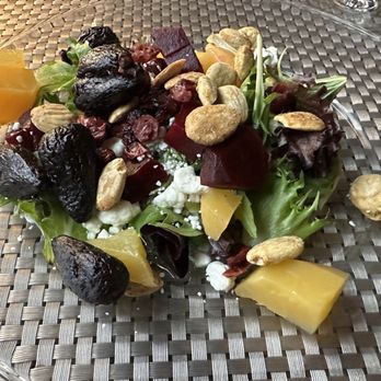 401 PRIME - Updated February 2025 - 141 Photos & 67 Reviews - 401 N ...