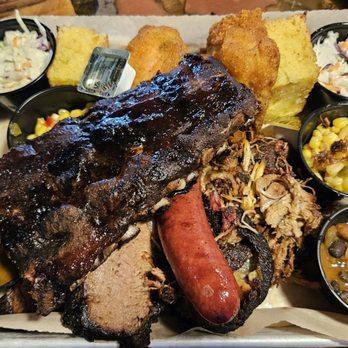 RIVERHOUSE BBQ & EVENTS - Updated May 2024 - 343 Photos & 438 Reviews ...