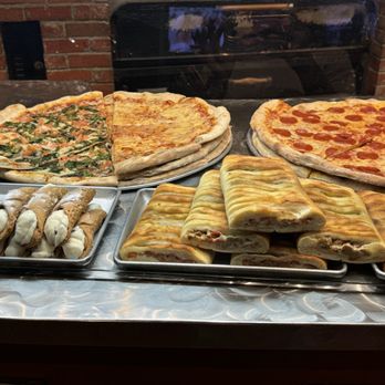 ITALIA EXPRESS CEDAR SPRINGS - Updated April 2025 - 569 Photos & 810 ...