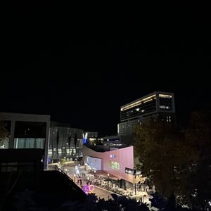 DARLING AVIARY - 370 Photos & 256 Reviews - 712 K St, Sacramento, CA - Yelp