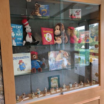 GREAT NECK LIBRARY- LAKEVILLE BRANCH - Updated October 2025 - 19 Photos ...