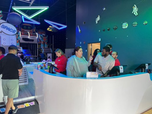 CATCH AIR - HASBROUCK - 17 Reviews - 69 NJ-17, Hasbrouck Heights, New ...