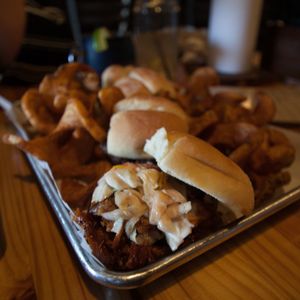 BROZINNI PIZZERIA - 340 Photos & 441 Reviews - 8810 S Emerson Ave ...