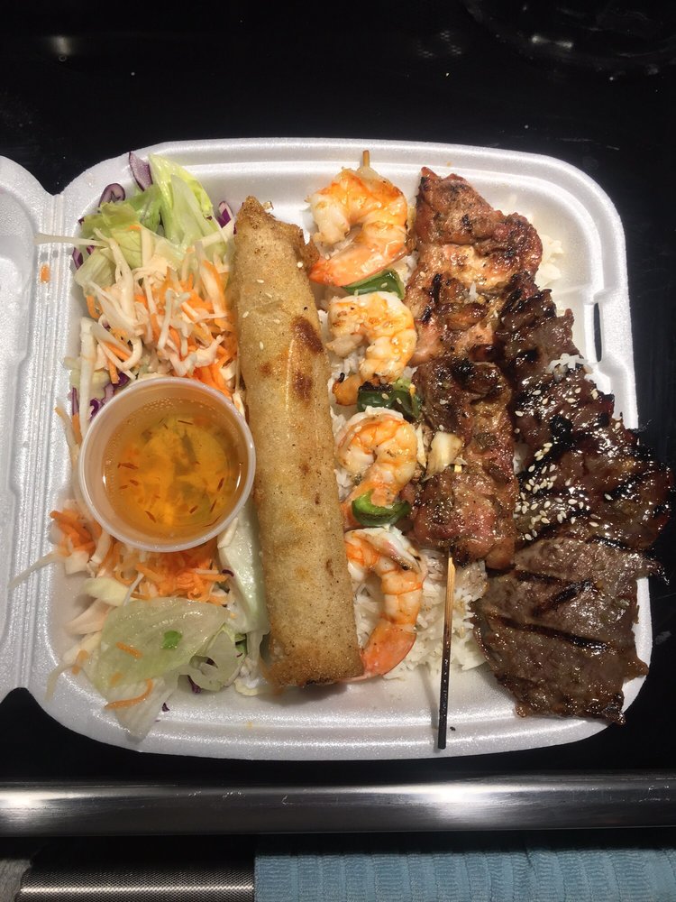 CHEZ PHAM - Updated January 2026 - 2297 Boulevard le Corbusier, Laval ...