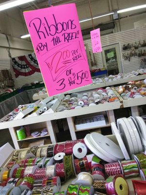 FABRIC WORLD - 10 Photos & 16 Reviews - Fabric Stores - 1555 E Park ...