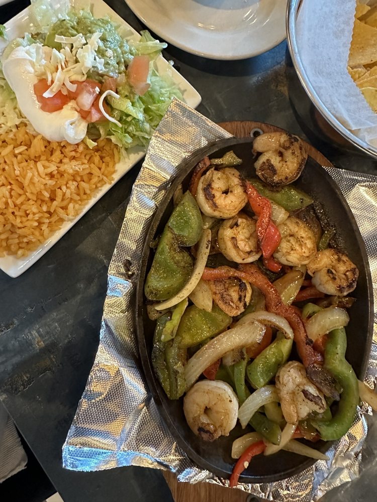 FIESTA DEL RIO - Updated June 2024 - 13 Photos & 16 Reviews - 1025 ...