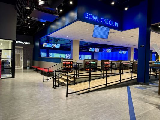 MAIN EVENT MONTCLAIR - Updated December 2025 - 155 Photos & 171 Reviews ...