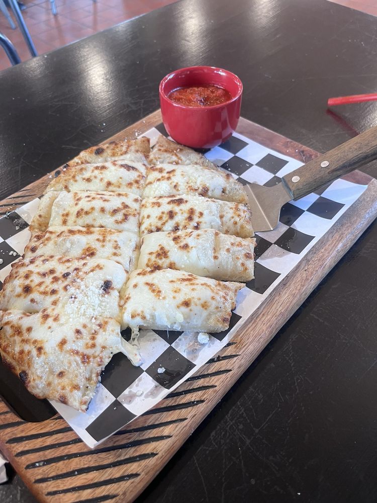 RUE 22 - Updated October 2025 - 14 Photos - 183 La Rue 22, Dry Prong ...