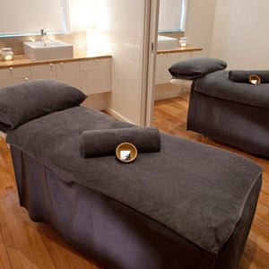 ENDOTA SPA BOURKE ST, MELBOURNE CBD - Updated September 2025 - 13 Photos - 555 Bourke St ...