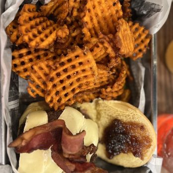 THE COMMITTED PIG - Updated April 2025 - 395 Photos & 571 Reviews - 165 ...