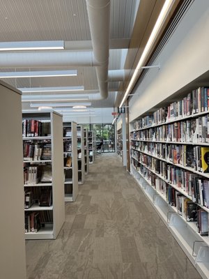 CLEVELAND PARK LIBRARY - Updated October 2025 - 27 Photos & 51 Reviews ...