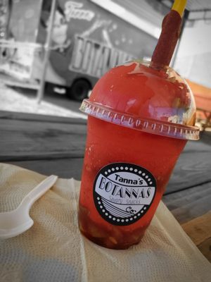 TANNAS BOTANNAS - Updated August 2025 - 36 Photos & 18 Reviews - 4426 S ...