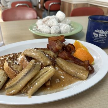 THE BANKS GRILL - Updated December 2024 - 231 Photos & 370 Reviews ...