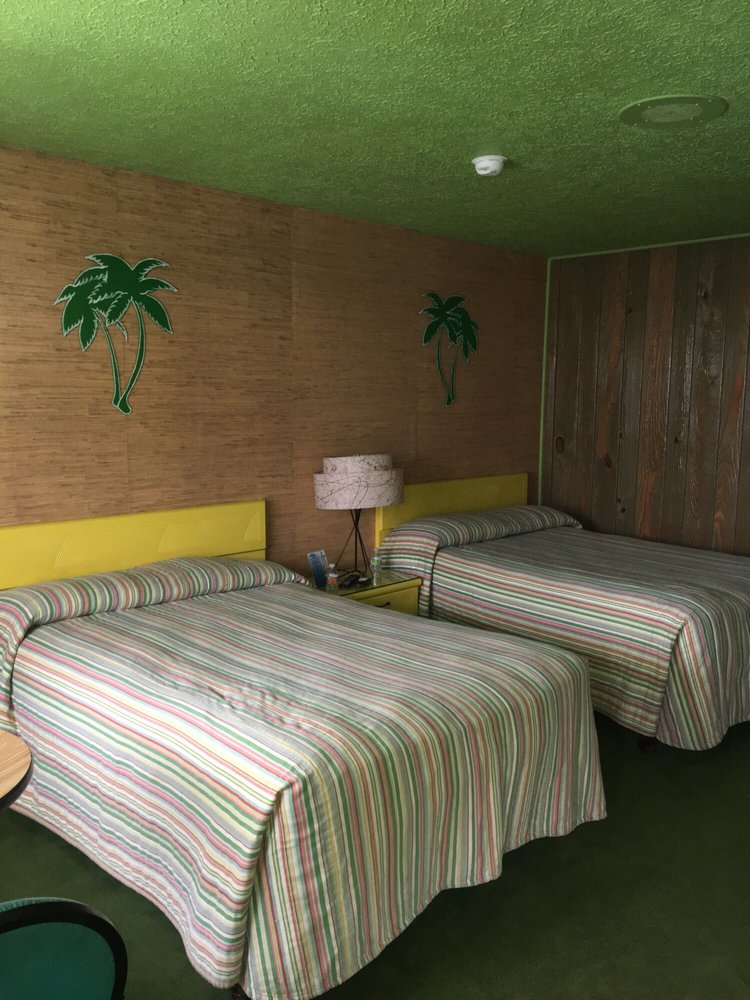 CARIBBEAN MOTEL - Updated June 2025 - 33 Photos & 18 Reviews - 5600 ...