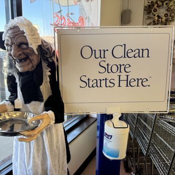 SWISS COLONY OUTLET CENTER - Updated December 2025 - 652 8th St, Monroe ...