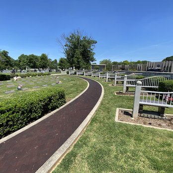 RESTHAVEN MEMORIAL PARK - Updated December 2025 - 10 Photos - 4400 ...