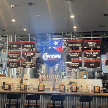 COWTOWN BREWING - Updated January 2026 - 365 Photos & 305 Reviews ...