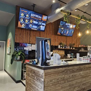 REFRESH FOOD & DRINKS - Updated October 2025 - 90 Photos & 31 Reviews ...