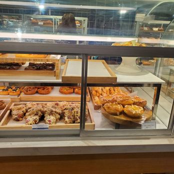 PARIS BAGUETTE - Updated June 2024 - 238 Photos & 94 Reviews - 100 W ...