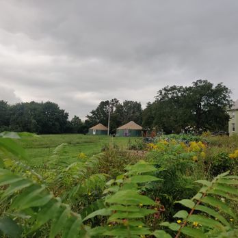 YALE MANOR B&B AND YURTS - Updated October 2025 - 61 Photos - 563 Yale ...