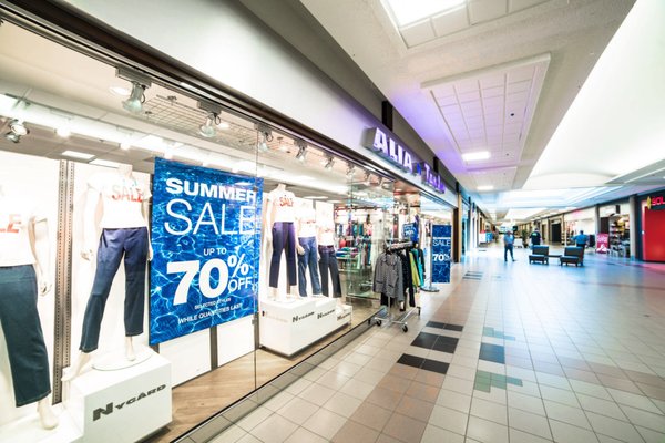 VICTORIA SQUARE SHOPPING CENTRE - Updated December 2024 - 2223 Victoria ...