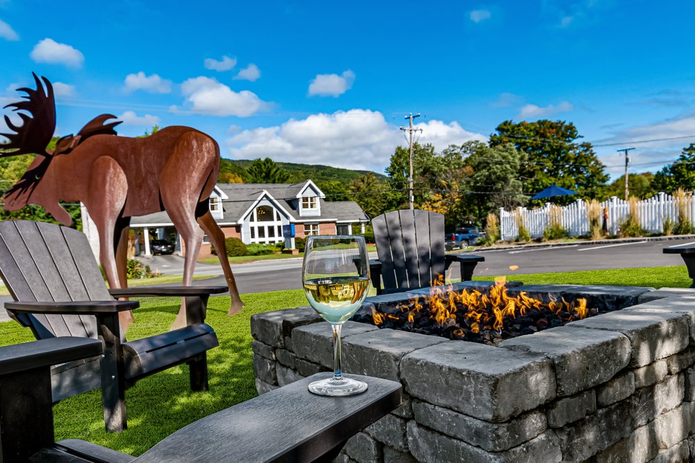 TOP NOTCH INN - Updated May 2026 - 37 Photos & 56 Reviews - 265 Main St ...
