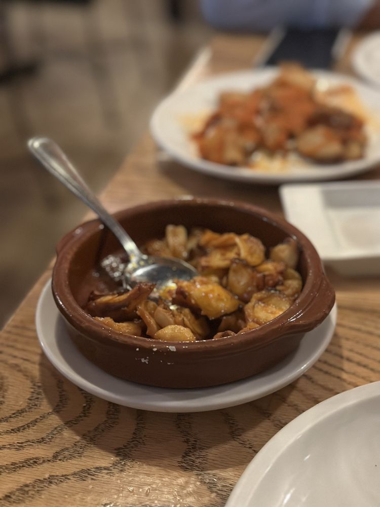 EL CARAJO INTERNATIONAL TAPAS & WINES - Updated June 2025 - 1199 Photos ...