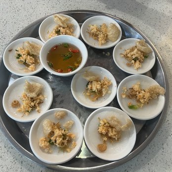 HUE KITCHEN - Updated July 2024 - 335 Photos & 116 Reviews - 413 N ...