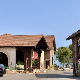 GOLDEN MAST INN - Updated August 2024 - 136 Photos & 138 Reviews - W349 ...