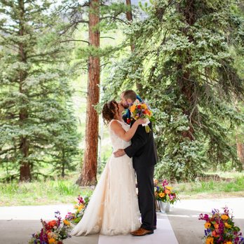 ABLOOM - Updated June 2025 - 52 Photos & 51 Reviews - 9325 Dorchester ...