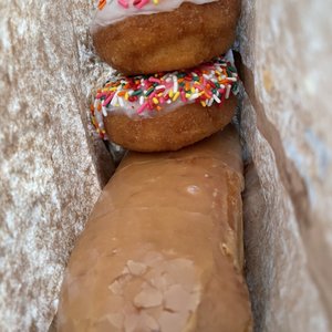 DONUT KING’S - Updated November 2024 - 204 Photos & 260 Reviews - 260 W ...