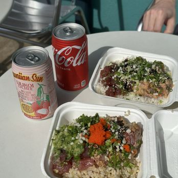 OFF THE HOOK POKE MARKET - Updated March 2025 - 1883 Photos & 951 ...