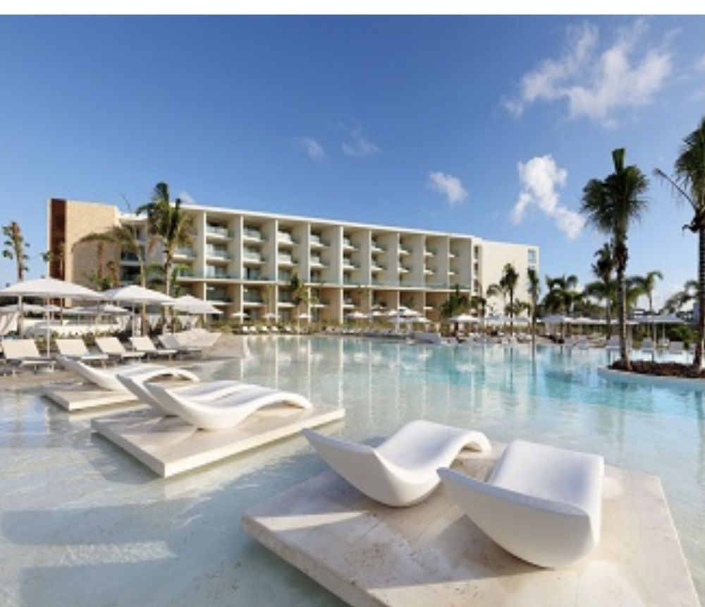 ST TRAVELS - Updated December 2024 - Contact Agent - Nottingham ...