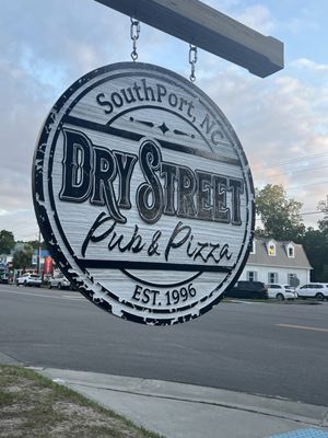 DRY STREET PUB & PIZZA - Updated December 2025 - 71 Photos & 105 ...