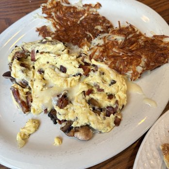 CHESTNUT COTTAGE RESTAURANT - Updated June 2024 - 459 Photos & 491 ...