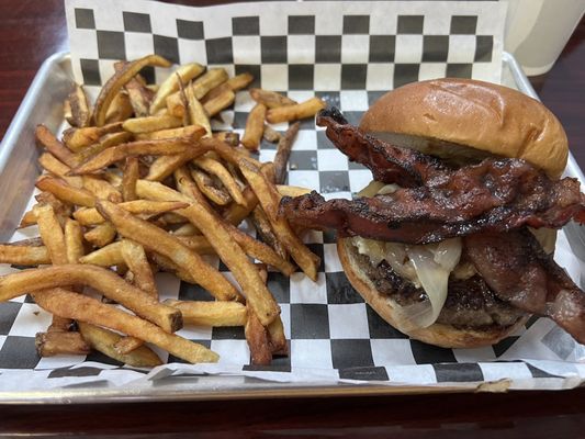 BAY BAY’S BURGERS - Updated December 2025 - 355 Photos & 474 Reviews ...