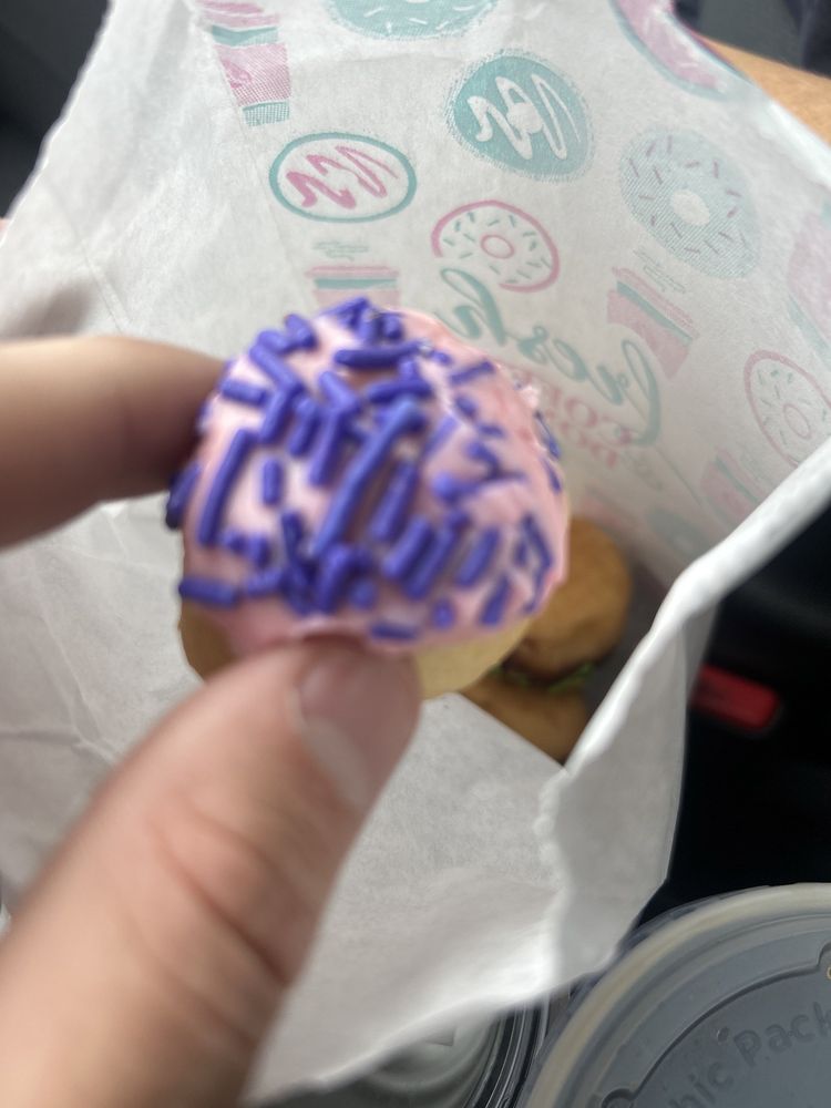 COUNTRY DONUTS - Updated May 2024 - 12 Photos & 26 Reviews - 4524 ...