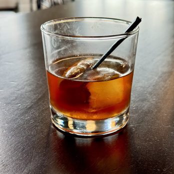 THE MASH HOUSE - Updated November 2025 - 247 Photos & 140 Reviews - 10 ...