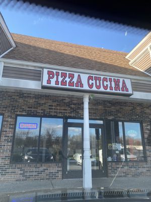 PIZZA CUCINA - Updated December 2025 - 32 Photos & 67 Reviews - 440 ...