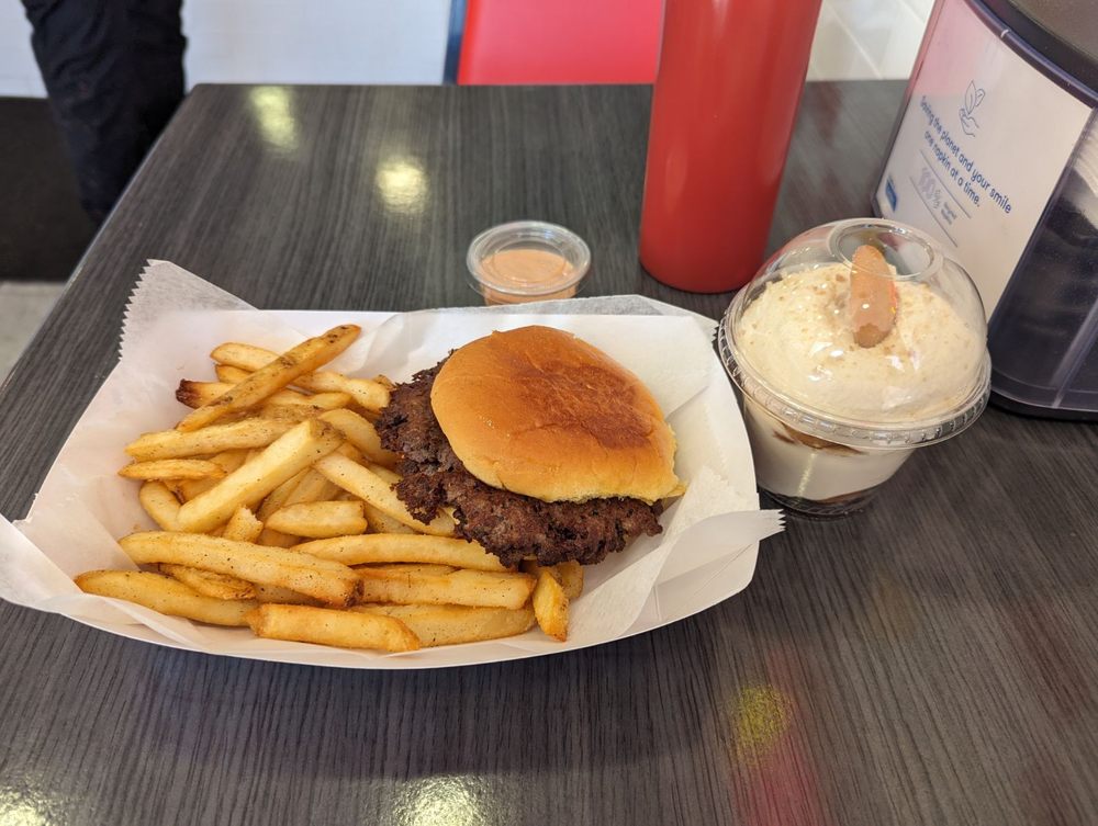 SLAP BURGER - Updated April 2024 - 10 Photos & 12 Reviews - 127 Crooks ...