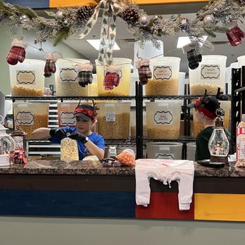 POPCORN PICCADILLY - Updated October 2025 - 213 Photos & 93 Reviews ...