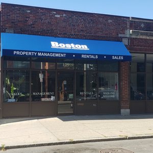 BOSTON PADS - Updated September 2024 - 11 Photos - 279 Newbury St ...