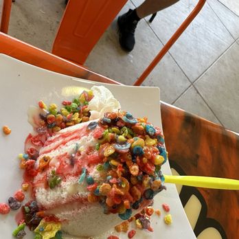 VAMPIRE PENGUIN - Updated January 2025 - 306 Photos & 135 Reviews ...