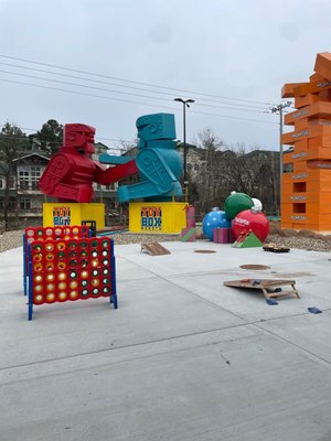 TOY BOX MINI GOLF - 52 Photos & 20 Reviews - 112 Dollywood Ln, Pigeon ...