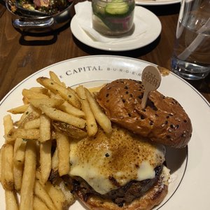 THE CAPITAL BURGER - 998 Photos & 758 Reviews - 1005 7th St NW ...