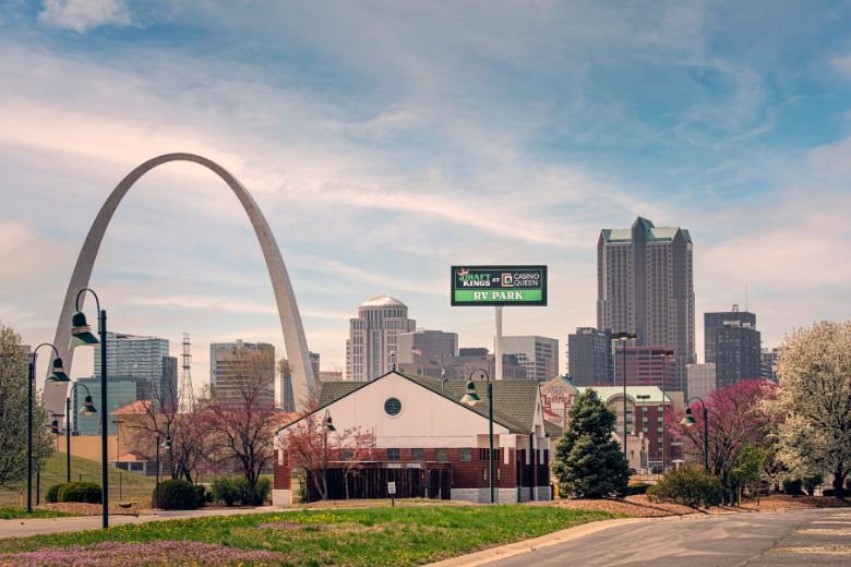 DRAFTKINGS AT CASINO QUEEN RV PARK - Updated January 2026 - 18 Photos ...