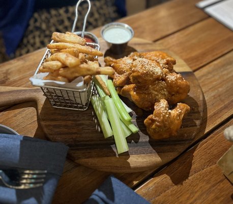 JACY & DAKOTA’S - 69 Photos & 39 Reviews - 333 N Central Ave, Phoenix ...