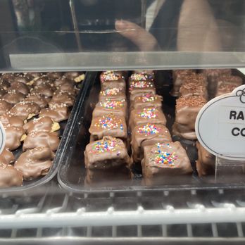 FRONT STREET BAKERY - Updated May 2025 - 140 Photos & 153 Reviews - 51 ...